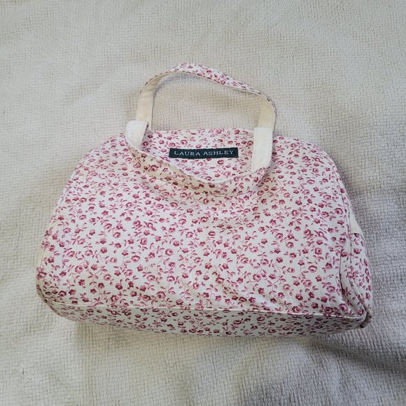 Laura Ashley | Bags | Laura Ashley Makeup Bagpurse Cream Pink Flowers ...